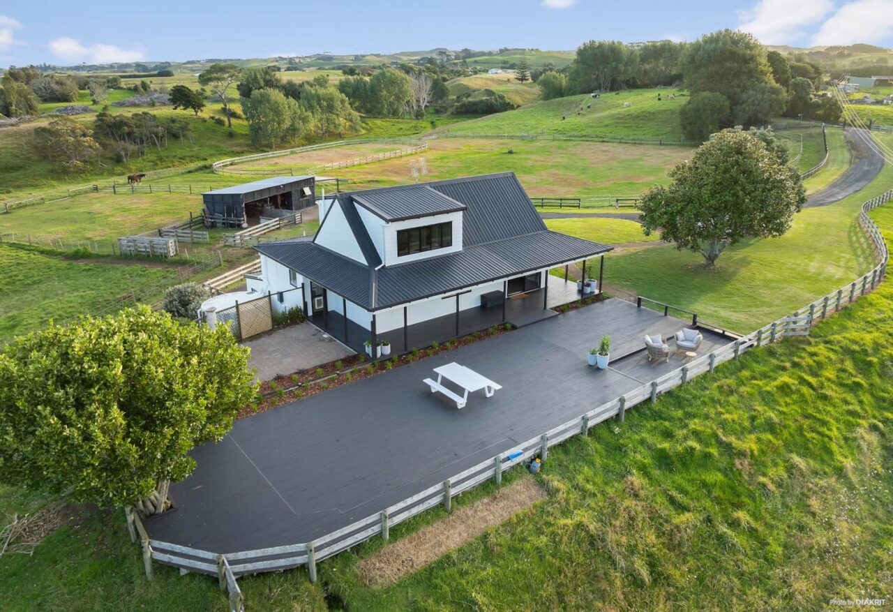 87A Parakau Road, Waiuku - Luke & Jason Barfoot